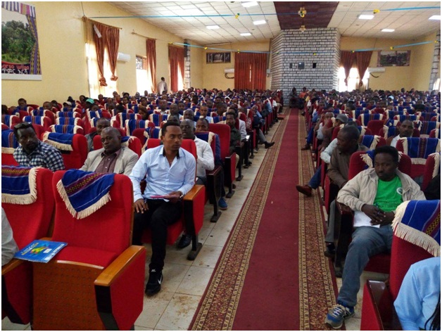 ተፈናቃዮች በክረምቱ ለከፋ ችግር እንዳይጋለጡ ዘላቂ መፍትሄ እንዲሰጣቸው ተጠየቀ - ኢዜአ አማርኛ - ENA