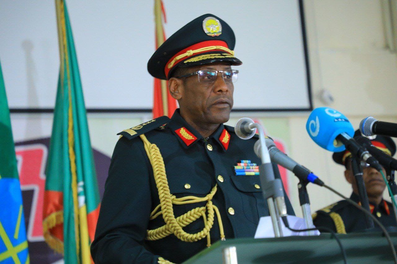 የሀገር መከላከያ ሰራዊት በወታደራዊ ሳይንስና ጥበብ የተካነ አመራር ለመፍጠር የሚያደርገውን ጥረት አጠናክሮ ...