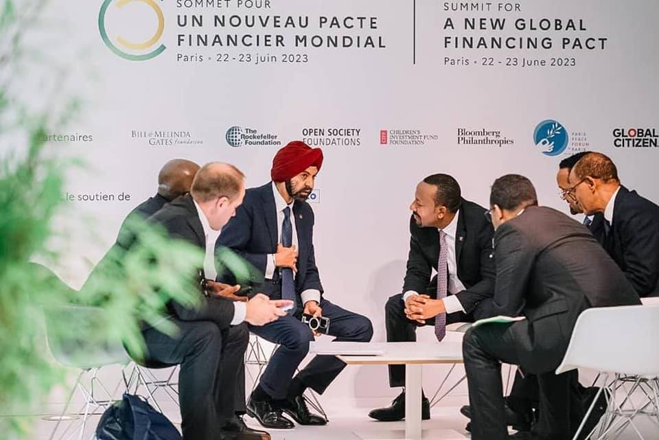 PM Meets With Leaders of Institutions, Countries on Sidelines of Paris ...