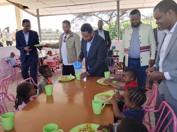 Naannoo Oromiyaatti Sagantaan Nyaata Barattootaa Manneen Barnootaa ...