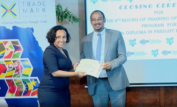 Itoophiyaa damee loojistikiitiin sadarkaa addunyaatti dorgomtuu ...