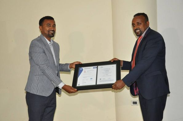 Dhaabbilee dhuunfaa sadarkaa qulqullina idil-addunyaa guutan 16'f ...