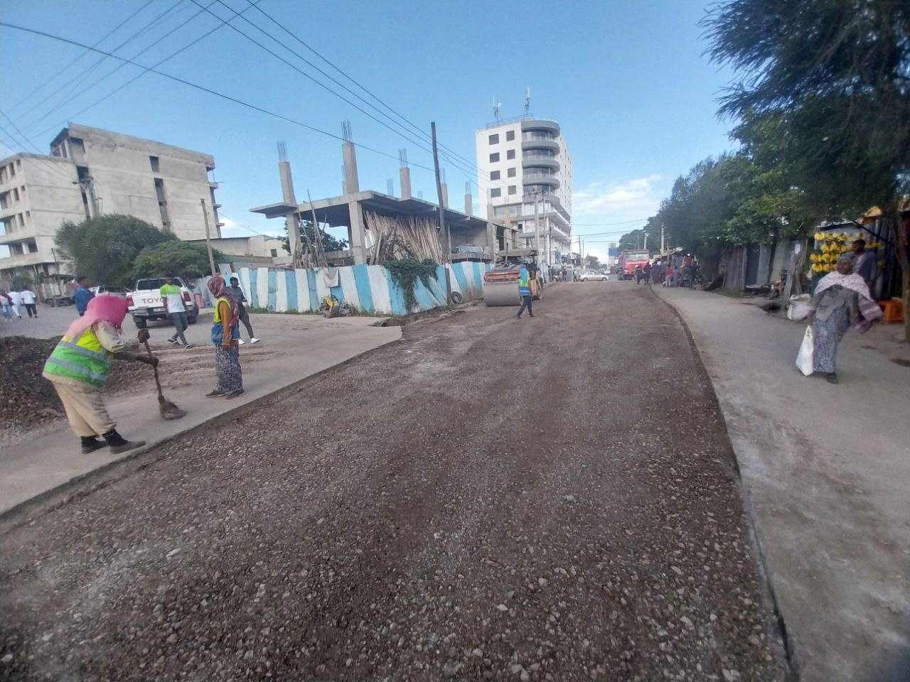 Bara baajataa kana magaalichatti daandii asfaaltii kiiloo meetira 102 ...