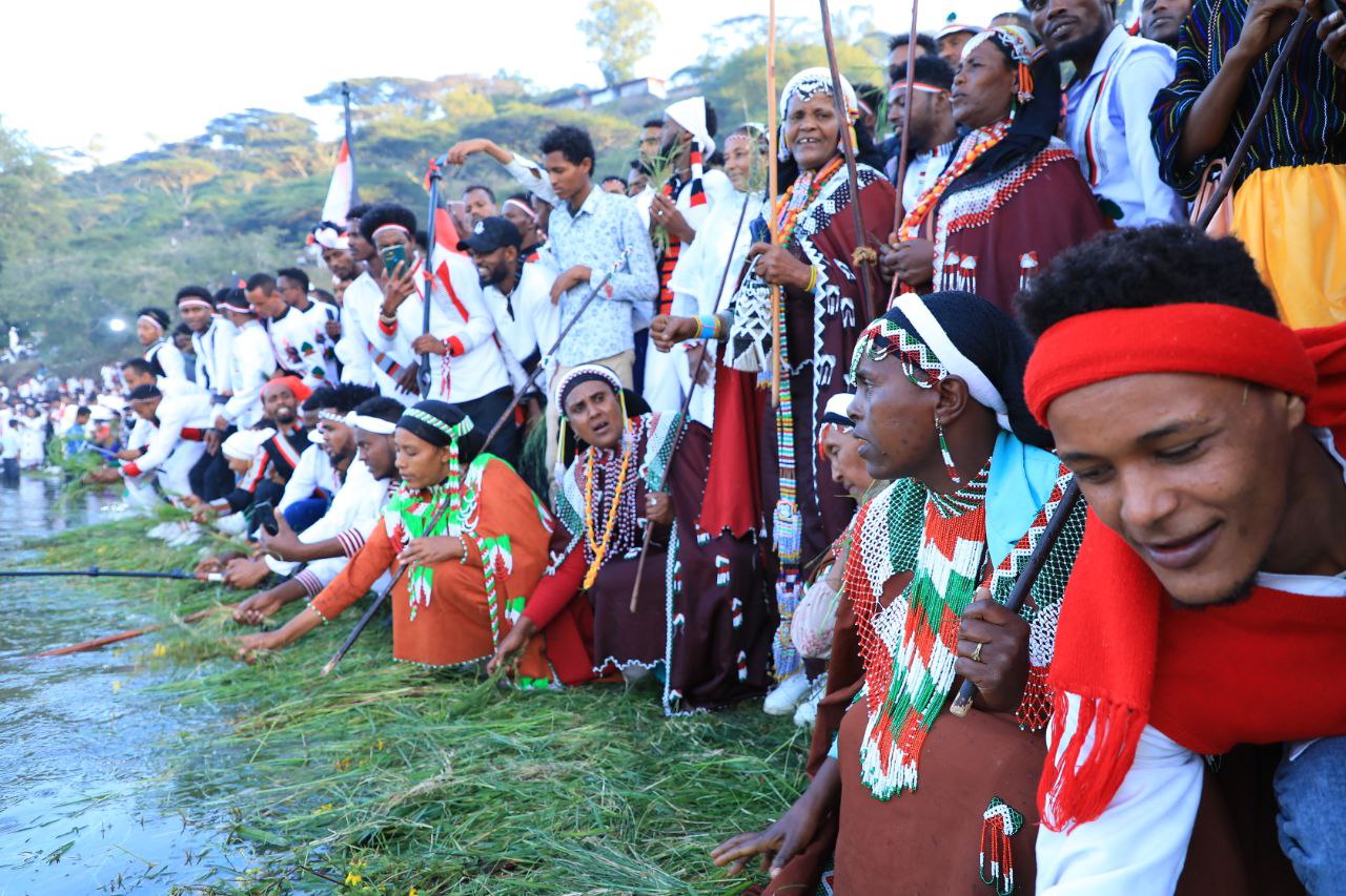 IRRECHA Hora Harsadi a été célébrée dans la ville de Bishoftu. - ENA ...