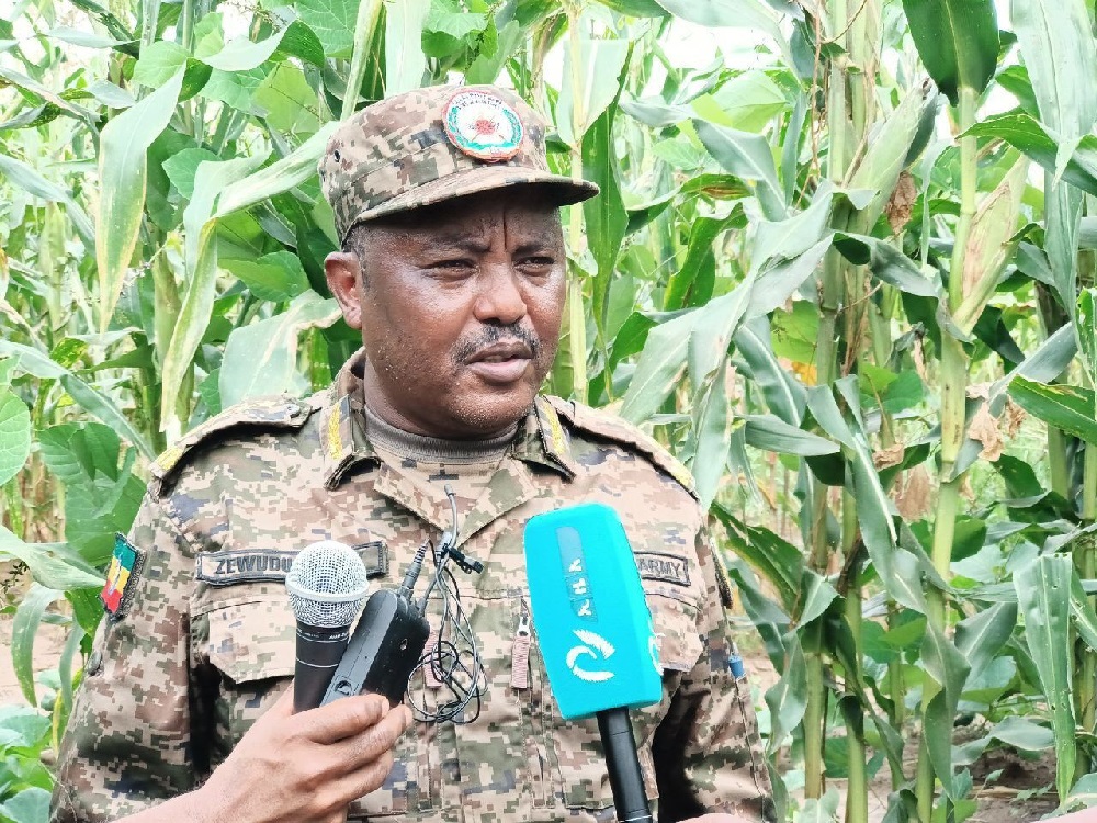 መከላከያ ሰራዊት የሀገርን ሰላምና ፀጥታ ከማስከበር ጎን ለጎን በግብርናው ልማት የድርሻውን እየተወጣ ነው ...