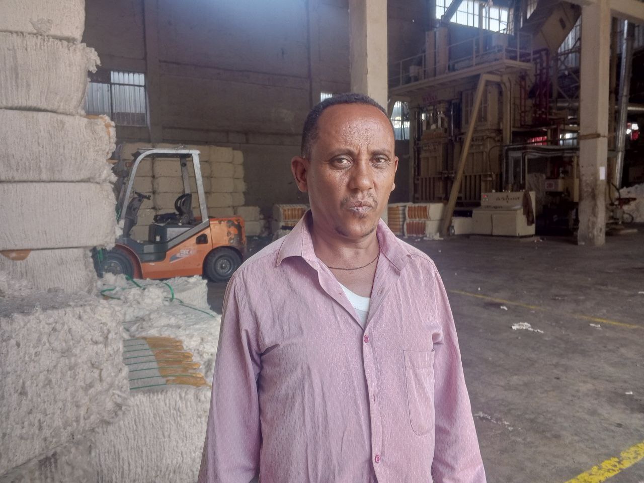 በምዕራብ ጎንደር ዞን እየተመረተ የሚቀርበው ጥሬ እቃ ውጤታማ ስራ ማከናወን እንዳስቻላቸው ባለሀብቶች ገለጹ ...