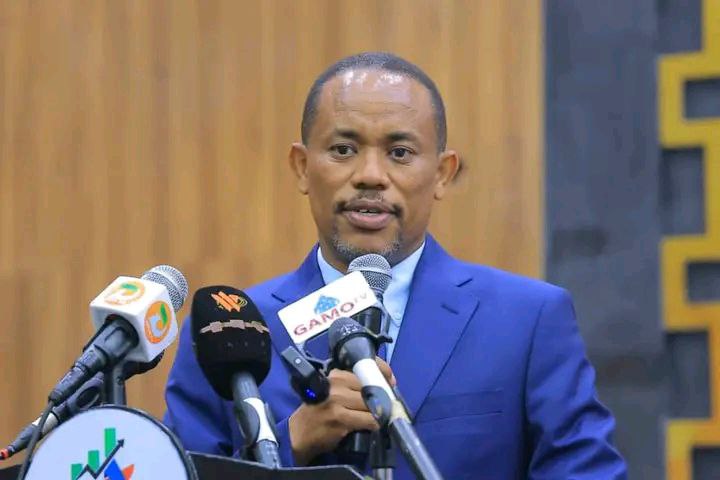 በክልሉ በተጠናቀቀው በጀት ዓመት ከ250 ሺህ ለሚበልጡ ወገኖች የሥራ ዕድል ተፈጥሯል--አቶ ገብረመስቀል ጫላ ...