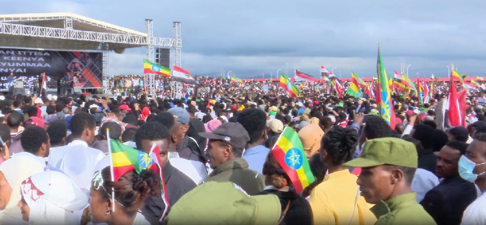 የአገር መከላከያ ሰራዊት ከፖለቲካ ወገንተኝነት ነፃ ሆኖ የአገርና የሕዝብ አለኝታነቱን በተግባር እያሳየ ነው ...