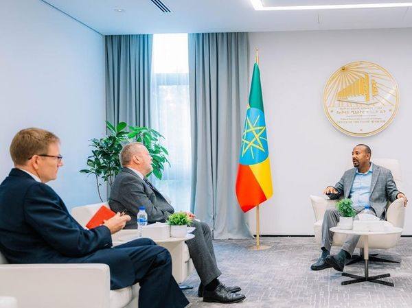 PM Abiy Holds Discussions with Lord Collins of Highbury - ENA English - ENA