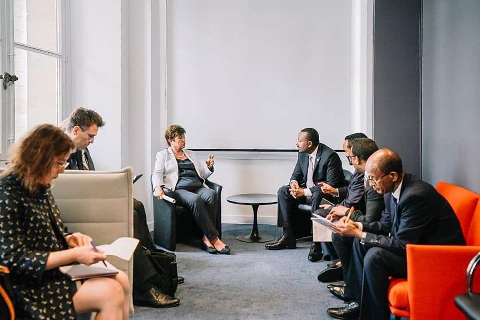 PM Meets With Leaders of Institutions, Countries on Sidelines of Paris ...