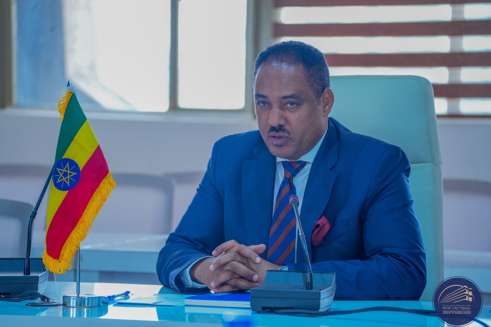 Le ministre d'état des affaires étrangères Misganu s'est entretenu avec ...